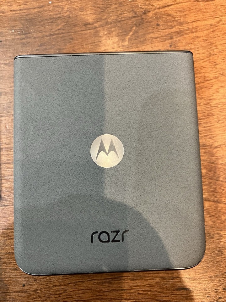 motorola razr 2024 109404-2 JE Preowned item BOOST MOBILE | eBay