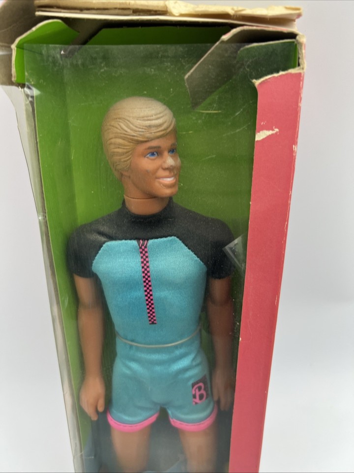 Beach Blast Ken Barbie Doll Outfit Radio Viser Accessories Mattel ...