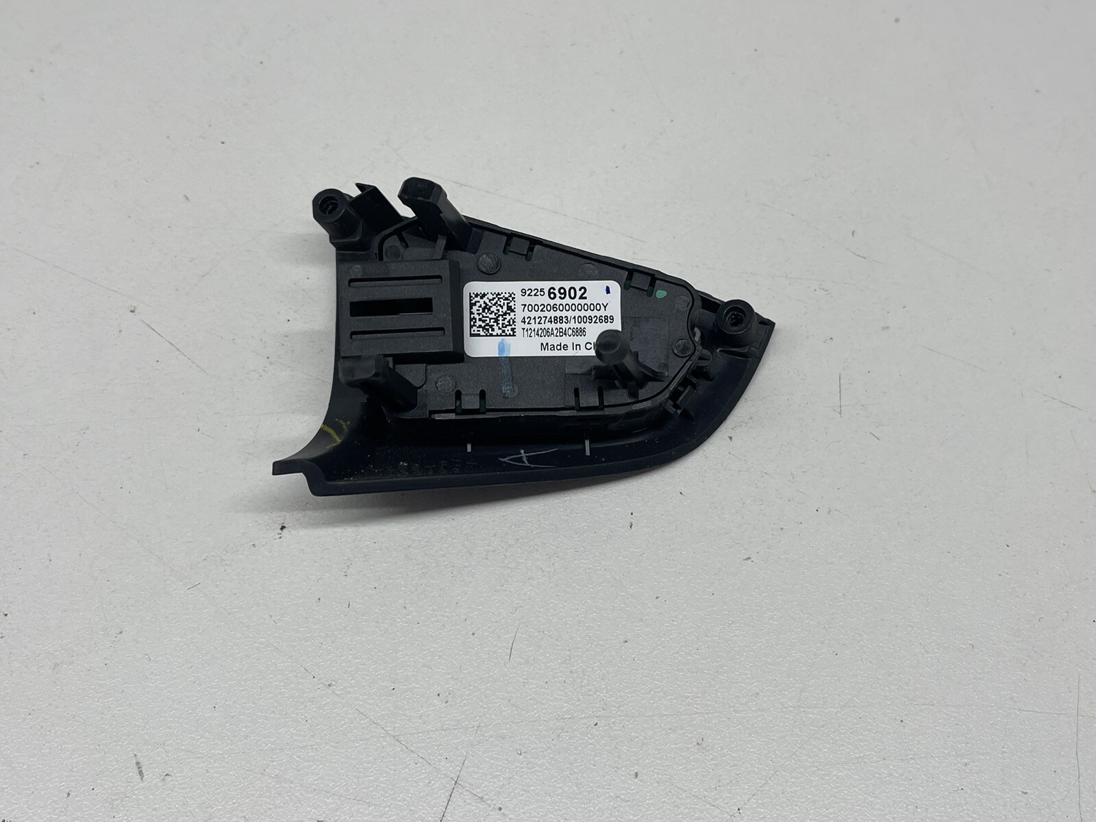 Genuine Holden Steering Wheel RH Switch Holden VF WN Commodore 2014 ...