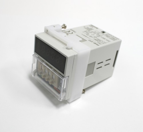 Autonics FS4E-1P2 Digital Timer 1/16 DIN Multi Range Relay Output 24VAC ...