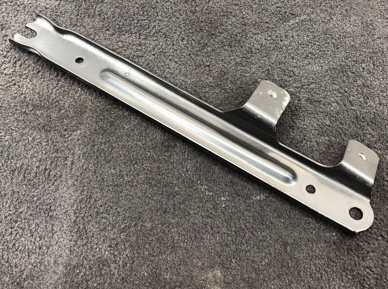 2014-2020 INFINITI Q50 SEDAN OEM RIGHT REAR SUBFRAME CROSSMEMBER STAY ...