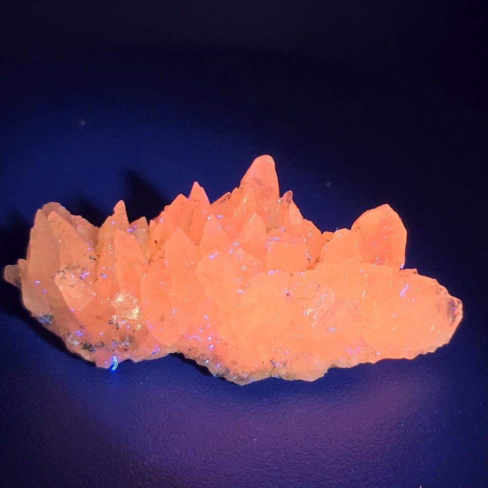 Fluorescent Mangano Calcite Dogtooth Crystal Specimen UV Reactive ...