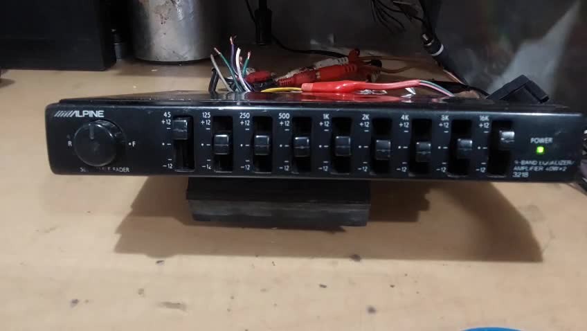 vintage old school Alpine 3218, 9 Band Equalizer & Amplifier 40Wx2 fully working | eBay