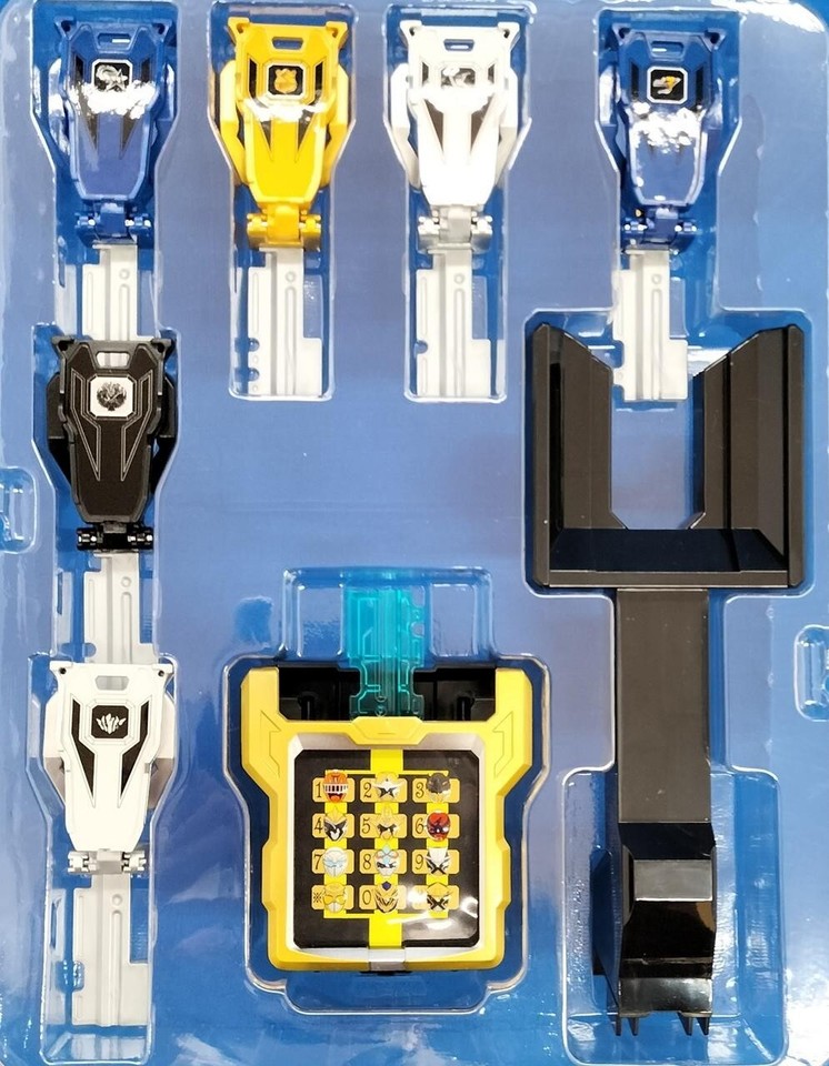 Power Rangers Kaizoku Sentai Gokaiger Gokai Twiker Unit Morphers Ranger ...