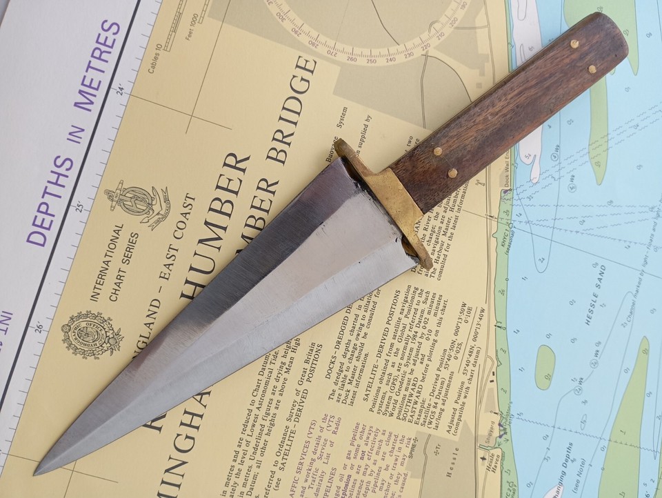 STAINLESS SPIKE DAGGER PAKISTAN ATLAS SPORTS KNIFE WOOD & BRASS HANDLE ...