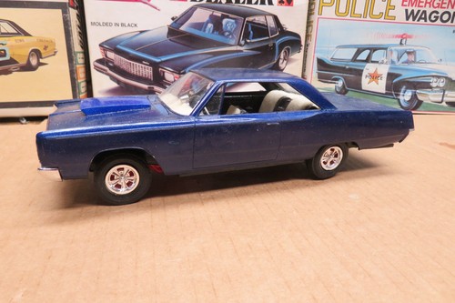 ORIGINAL JOHAN 1/25 1967 PLYMOUTH FURY HT BUILDER RESTORE MODEL KIT | eBay