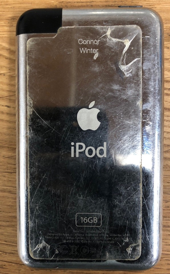 Apple iPod Touch A1213 16GB 1st Generation Black Touchscreen MP3 Player ...