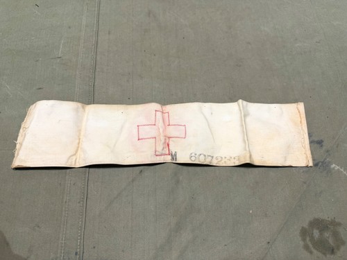 ORIGINAL WWII US ARMY MEDICAL MEDICAL RED CROSS SLEEVE ARMBAND BRASSARD ...