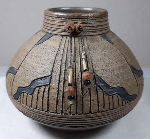 Mary Tuttle Southwest Art Pottery Vase Beads Etched Hand Carved Artist ...