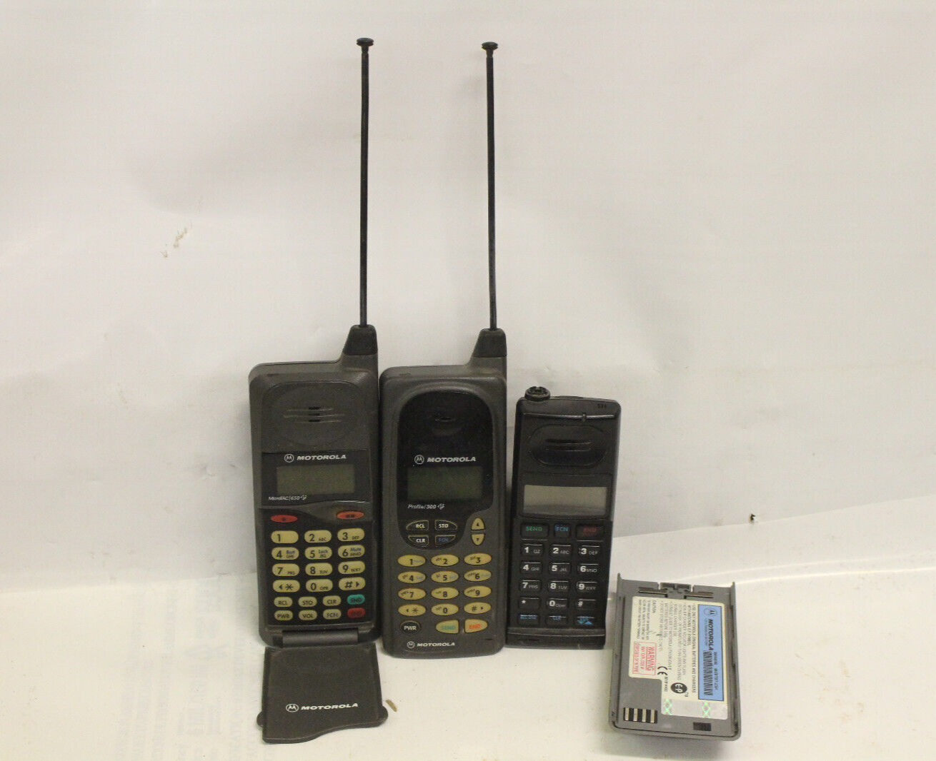 Vintage Motorola Microtac 650 Profile 300 Original Flip Phones Ericsson ...
