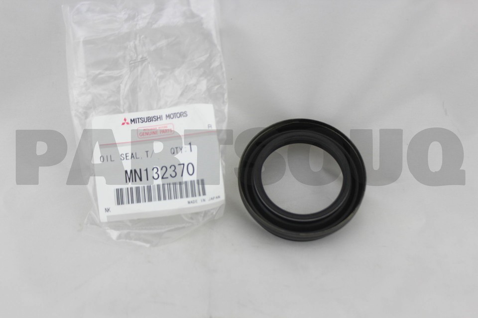 MN132370 Genuine Mitsubishi OIL SEAL,T/F CASE COVER,FR | eBay