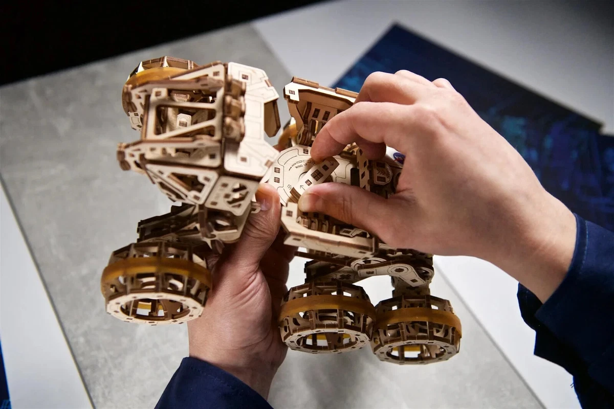 Curiosity Rover Model Kits