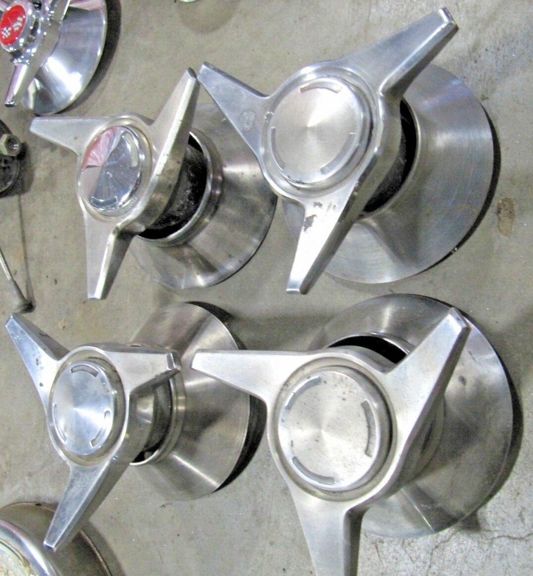 1963-66 CORVETTE C2 MID YEAR KNOCK OFF WHEEL HUBS +SPINNERS + CAPS ...