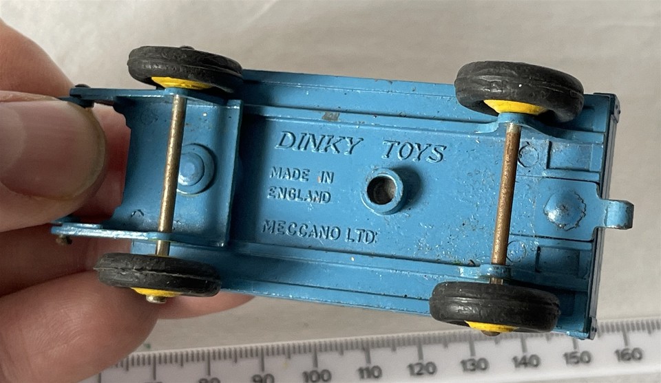 SPARES REPAIRS Vintage PLAYWORN DINKY 4-WHEEL HAND CART Toy Car 105c ...