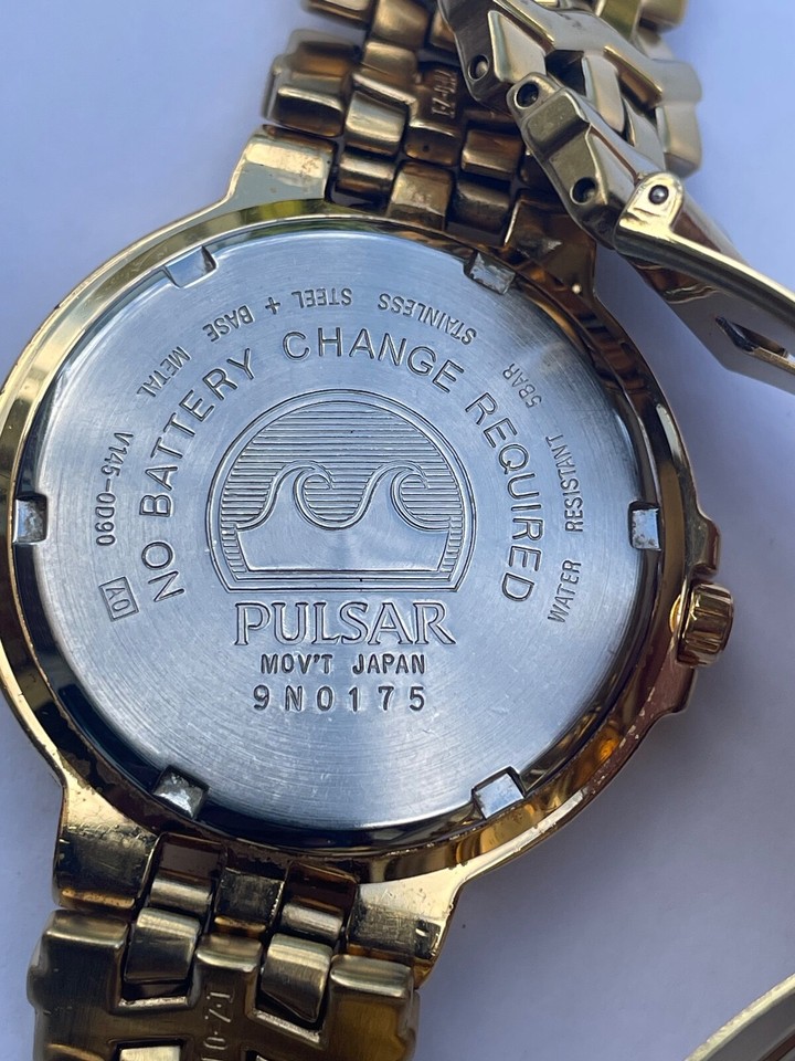 PULSAR ( BY SEIKO) MENS V145-0D90 -WORKING 50M SOLAR ANALOG GOLD TONE ...