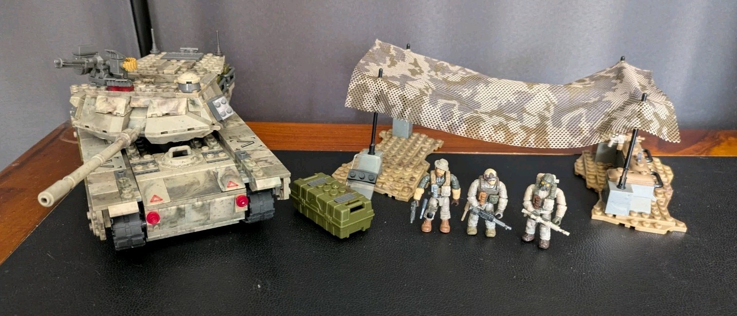 Mega Bloks Call Of Duty Heavy Armor Outpost 06822 - Complete | eBay