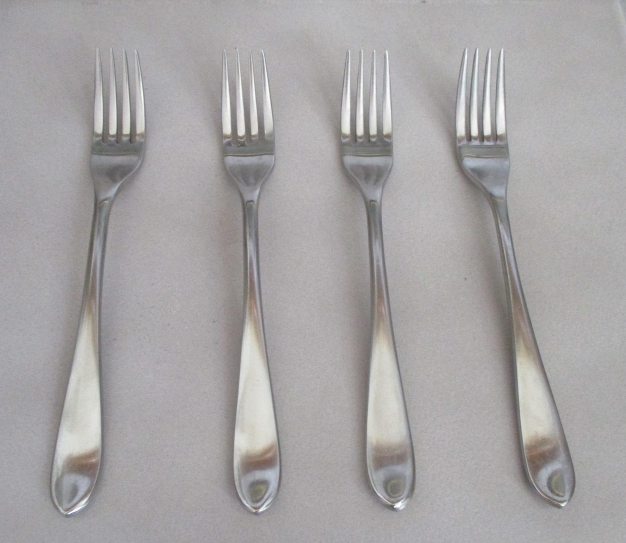 4 Robert Welch Flute Satin 7 1/8" Salad Forks 18/10 Stainless Flatware ...