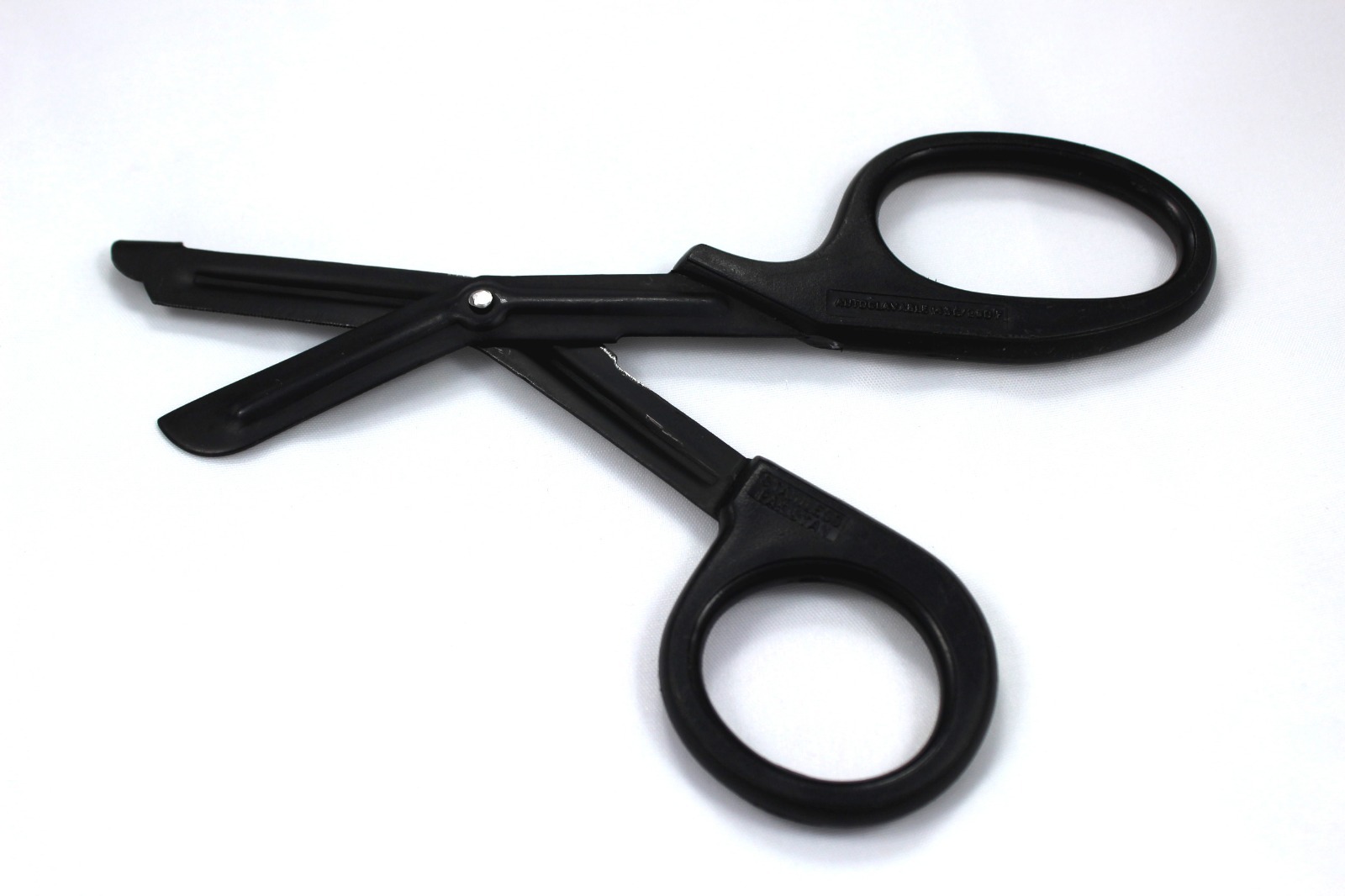 CLUB SCISSORS TRAUMA FIRST AID UNIVERSAL SCISSORS AUTOCLAVABLE 18CM ...