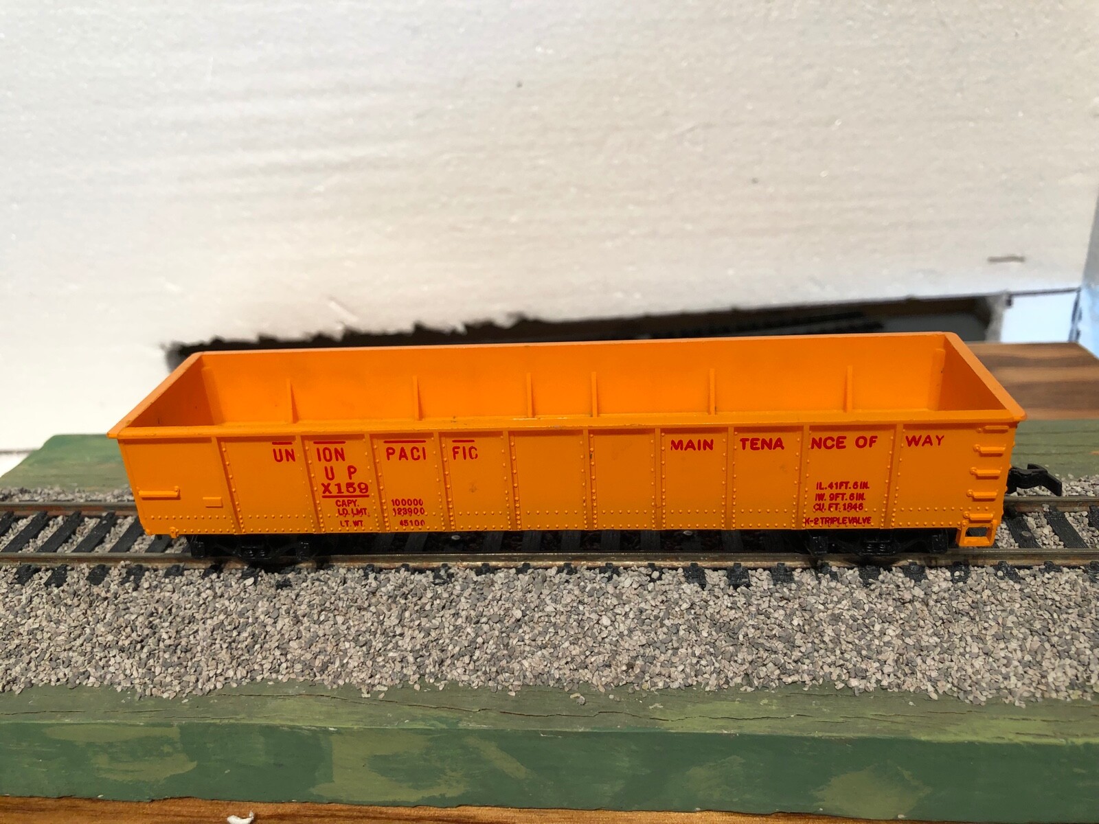 HO Scale 42’ Union Pacific Rib-Side Gondola (22-183) | eBay