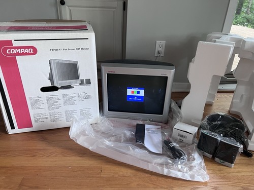 Vtg COMPAQ FS7600 17" FLAT Unused CRT MONITOR MINT Gaming Computer Open ...