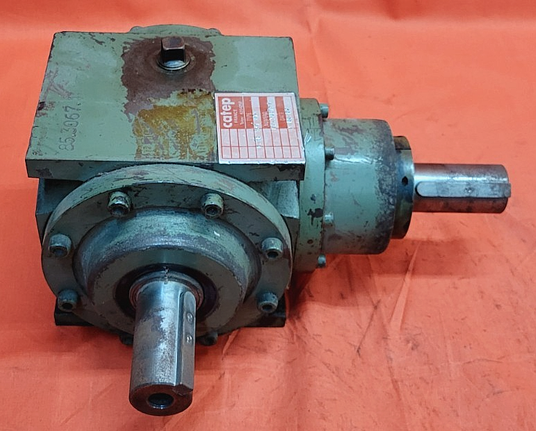 CATEP GEARBOX TYPE: R16.FJ1.OKR 2 SHAFT, LENGTH 12" | eBay