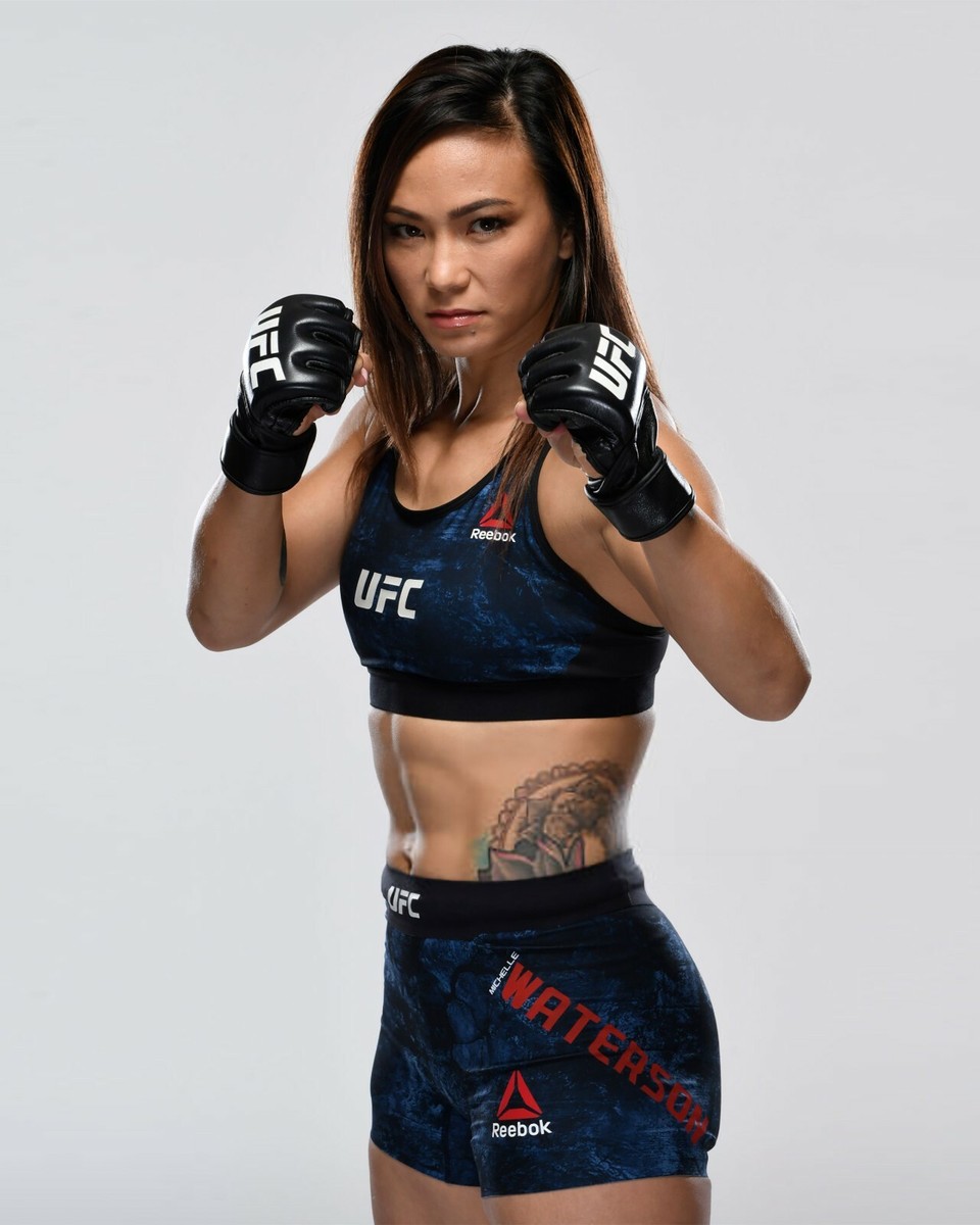 Michelle Waterson Boxing