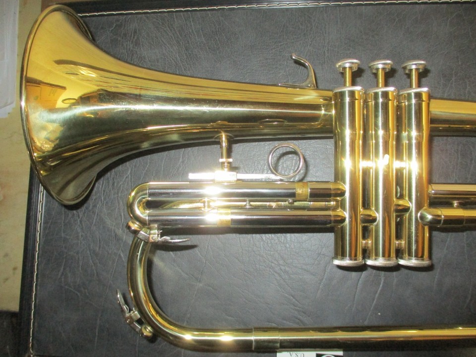 OLDS USA ELKHART IN FLUGELHORN # 536xxx - Excellent Condition !!! WOW ...