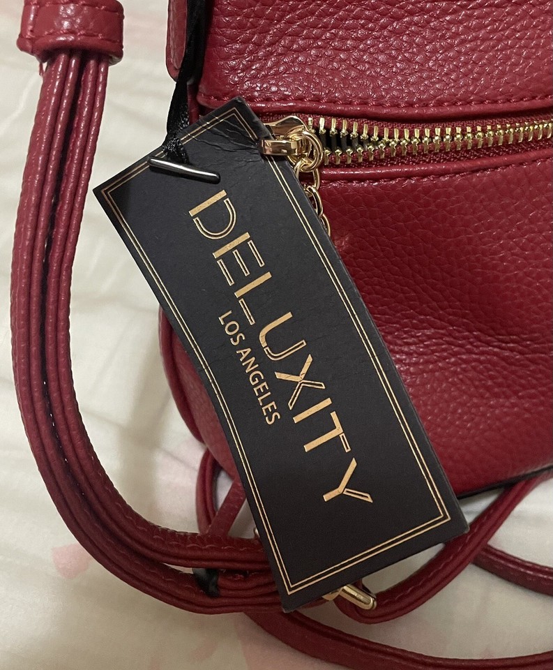 DELUXITY Los Angeles Red Shoulder Strap Purse Gold Zipper - Brand New ...
