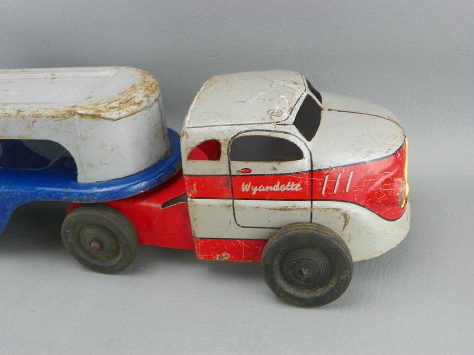 Vintage 1940's Wyandotte 21" Pressed Steel Coast Car Carrier Tractor ...