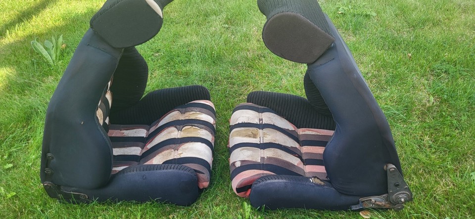 BMW 2002 E21 Konig Seats Left Right Front | OE | Cloth | Vintage ...