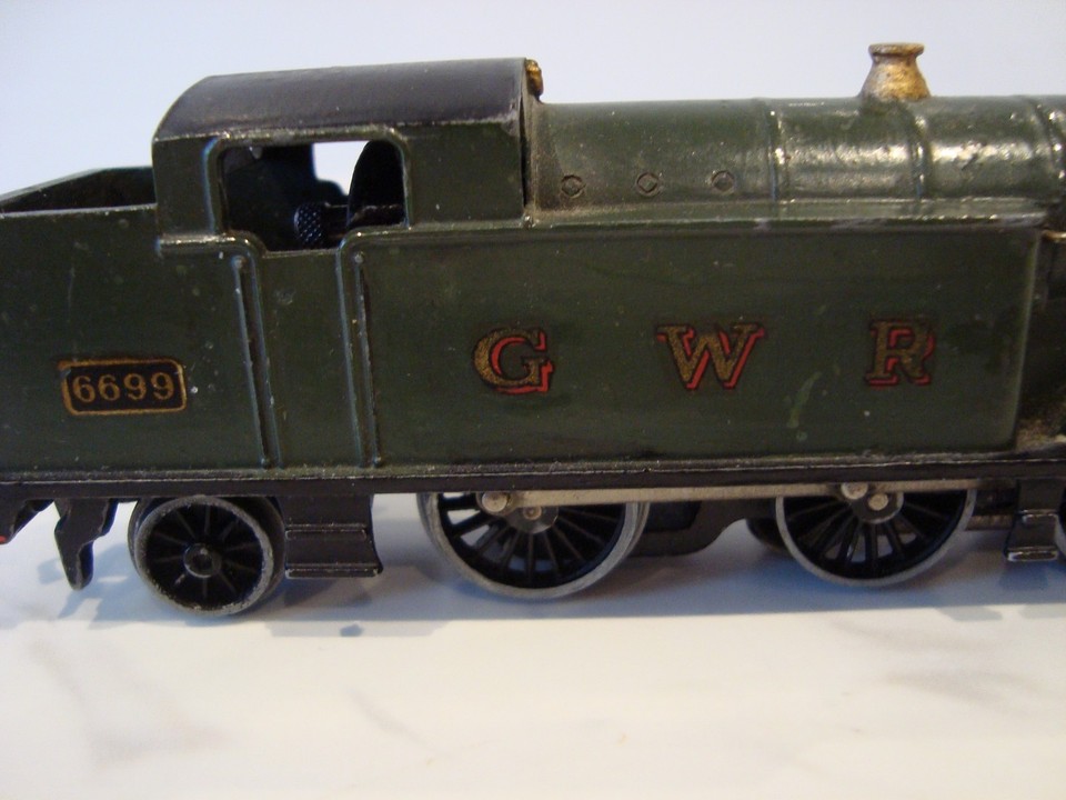 Hornby Dublo 3 rail GWR tank N2 6699, Olive green black & gold, VGC ...