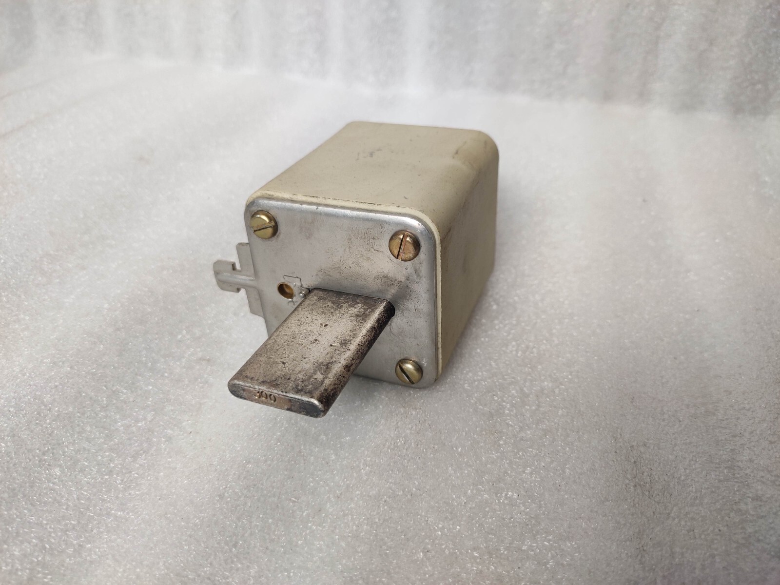 3NA3 250 - 300A Siemens Fuse 3NA3 250 300A NH2-gl - 500V/120kA | eBay