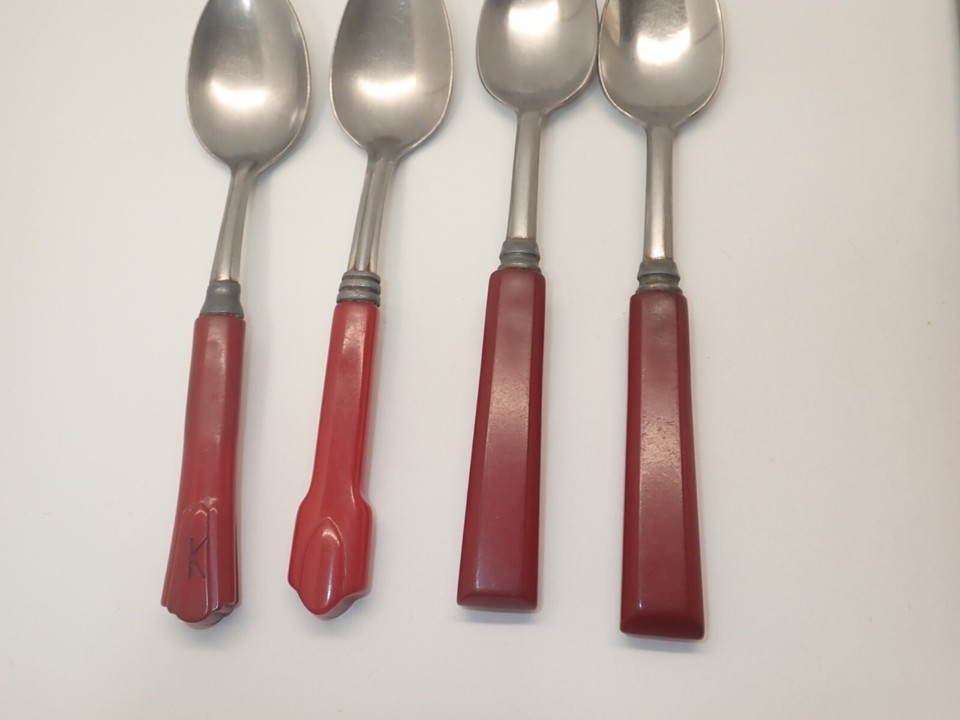 VINTAGE 9 PIECES RED BAKELITE 5 KNIVES 4 SPOONS FLATWARE RETRO | eBay