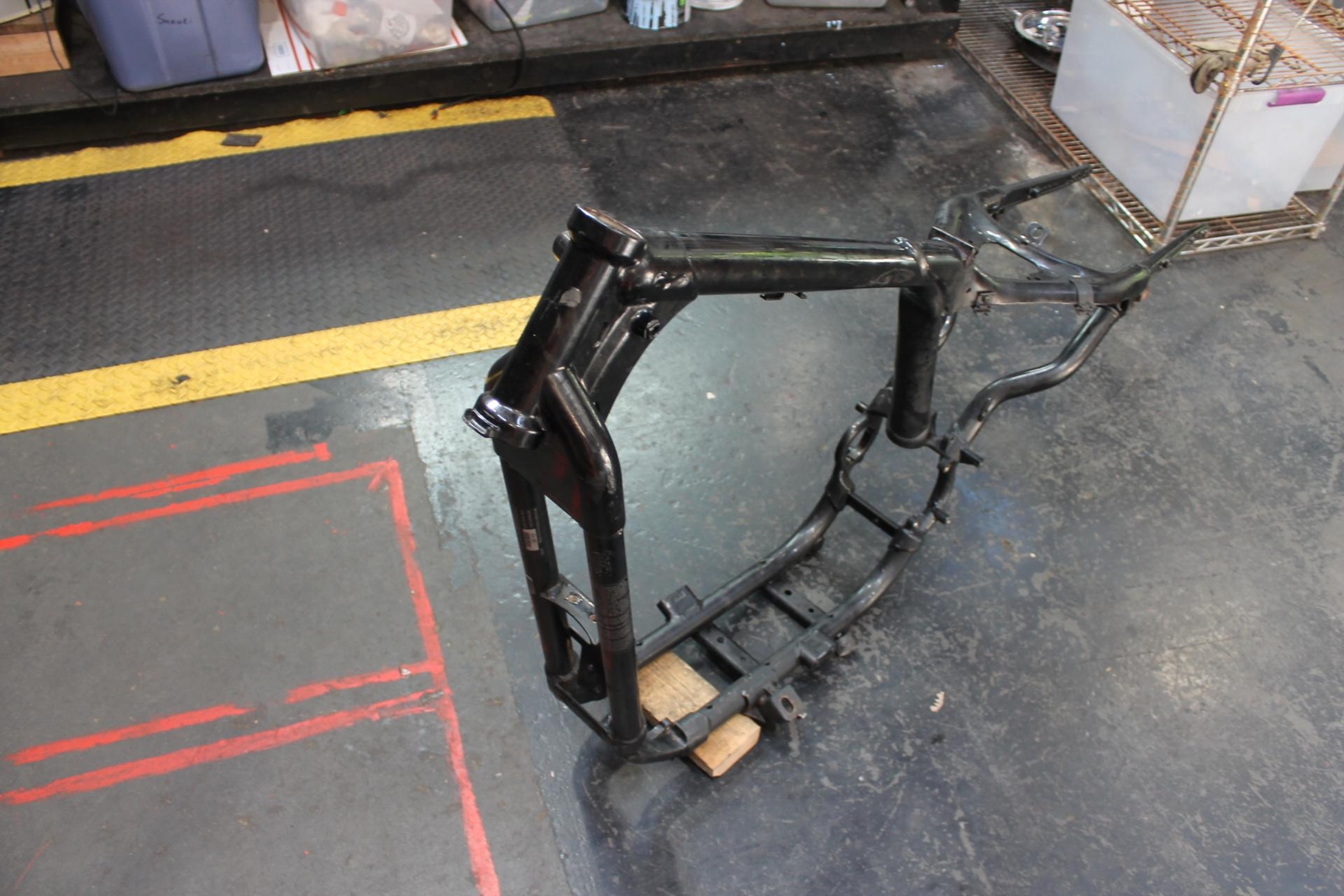 1127 04-06 HARLEY-DAVIDSON SPORTSTER FRAME CHASSIS 2006 883 CUSTOM | eBay