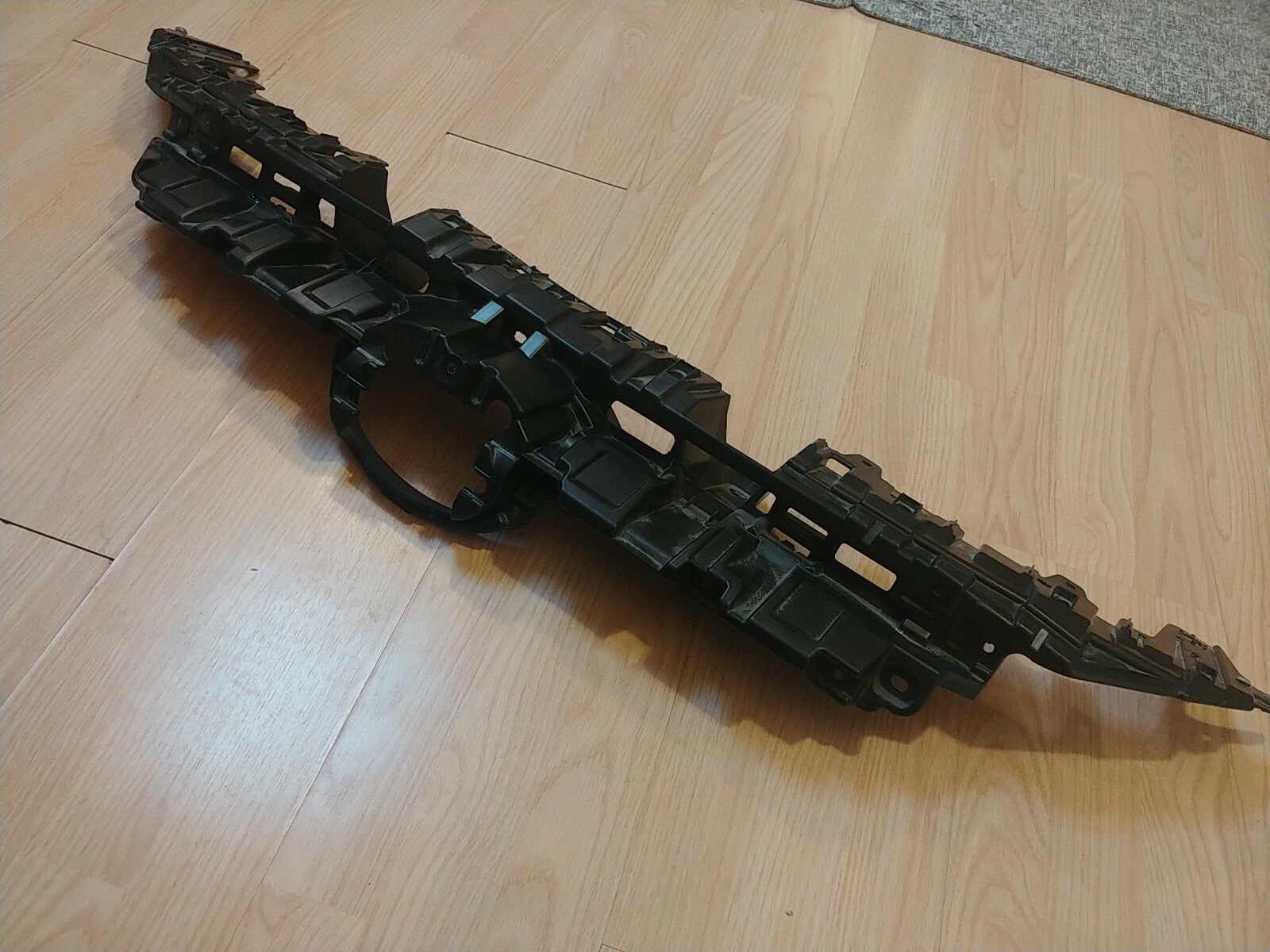 2019 2020 Toyota Rav4 RAV-4 Front Upper Grille Mount Bracket Support ...