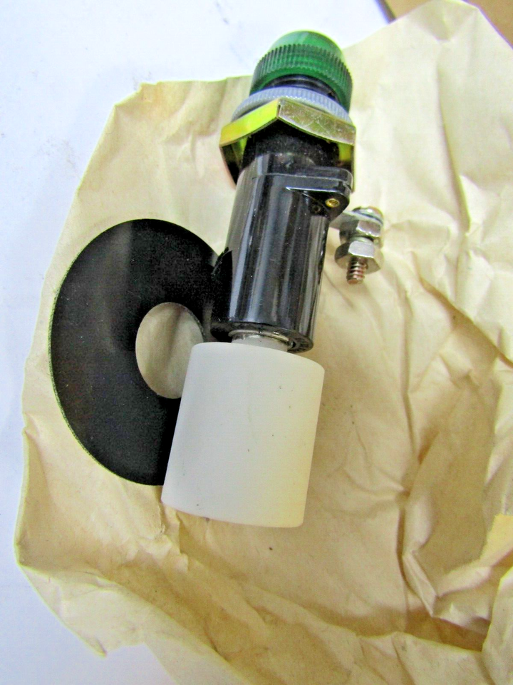 🔥NEW GE ET-16 INDICATING LIGHT W/GREEN CAP, WASHER & LAMP 240V 4800Ω ...