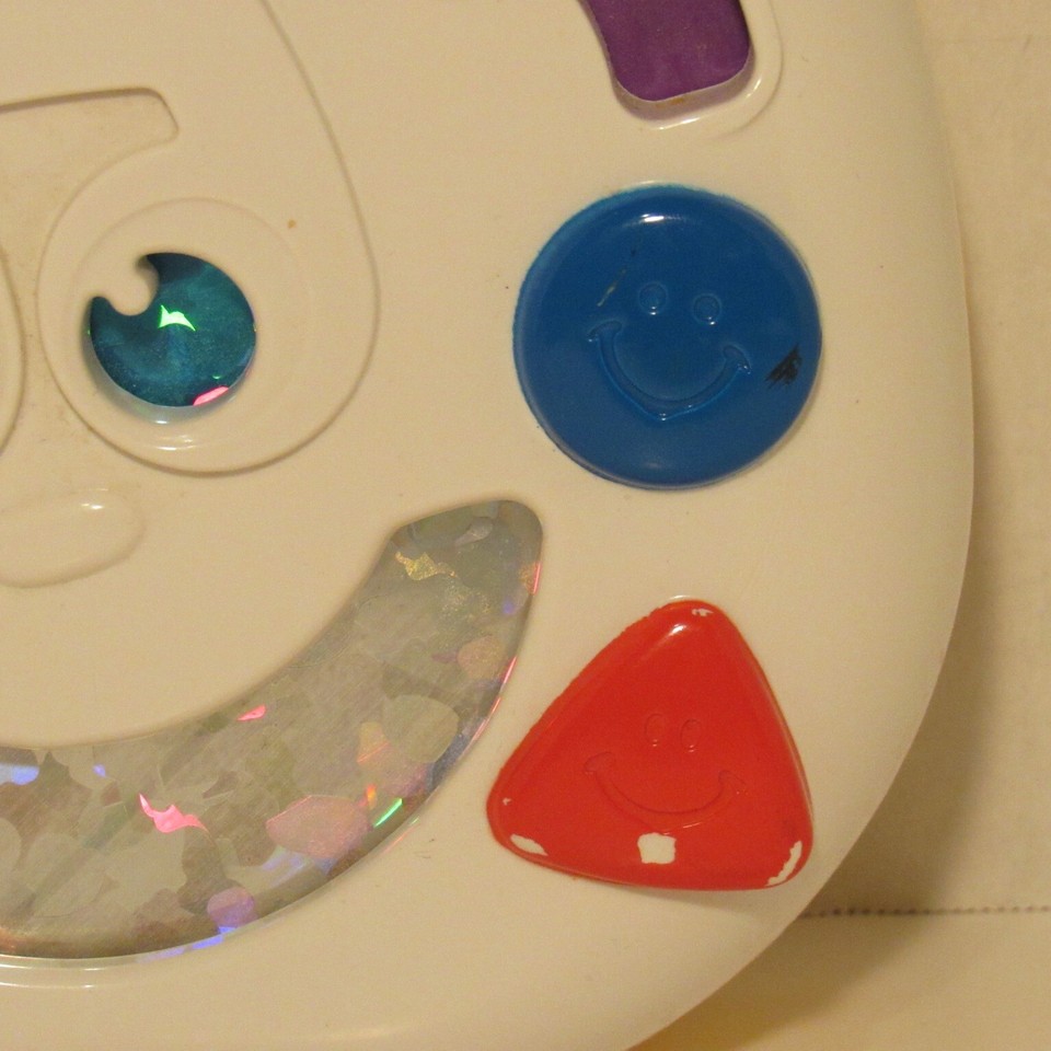 1998 Hasbro PLAYSKOOL TWIRLIN' TUNES CD PLAYER Musical Toy 16 Songs ...