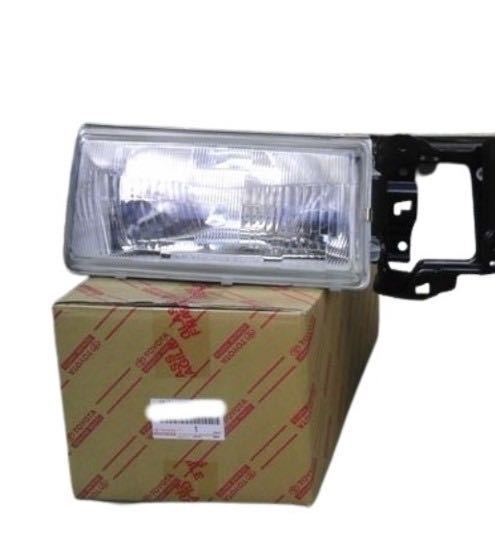 Genuine Toyota Rare Headlight For Corolla Levin Ae86 Right Side 1983/05 ...