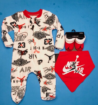 JORDAN Baby Boys 3-pc GIFT SET: Coverall, Bib & Booties 0-6 Months ...