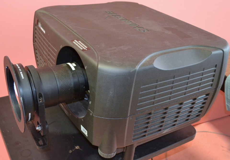 Christie Matrix HD2 HD Projector 1390 Hrs & 1.2:1 0.95" SVGA+ / 1.1:1 0 ...