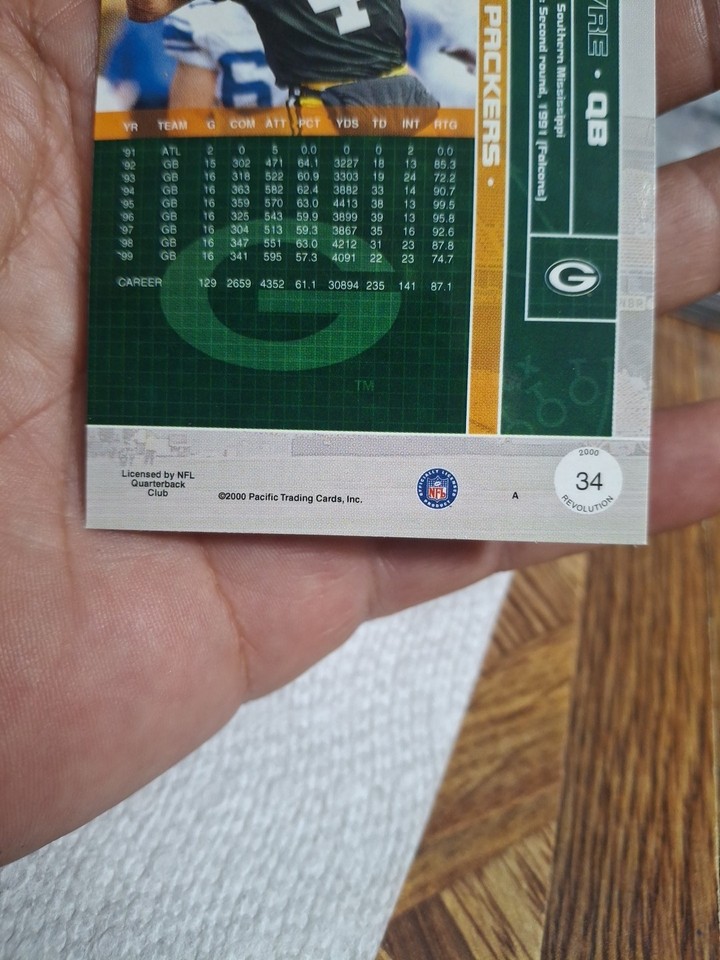 2000 Pacific Revolution - Brett Favre #34 Premiere Date Missing Serial ...