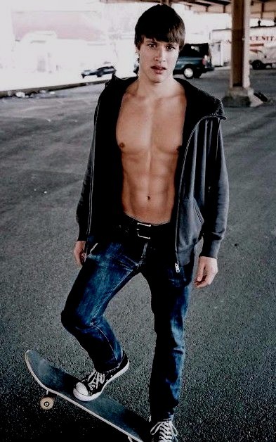Hot Skateboarding Guys