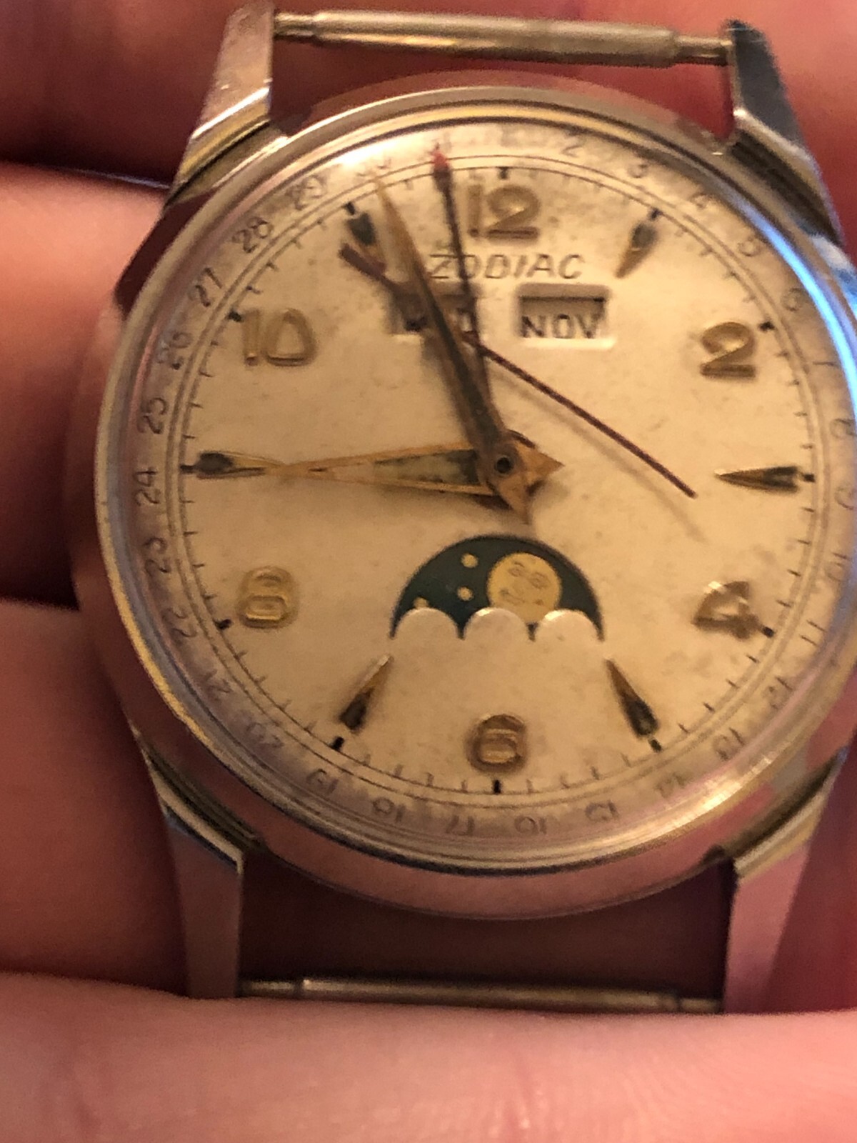 VINTAGE ZODIAC CAL 1100 MOONPHASE TRIPLE DATE MECHANICAL MENS WATCH | eBay