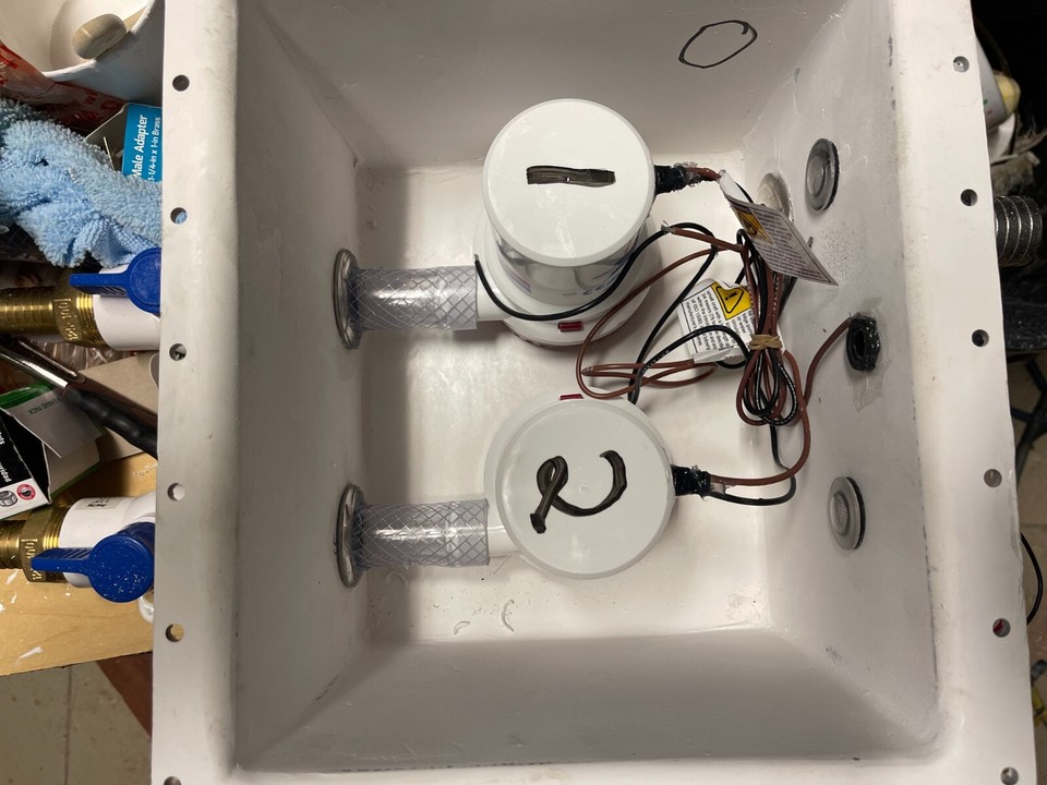 sea chest for boat Livewell Pump Box Only ''18-1/2 'L x 12"W x 8-5/8"H ...