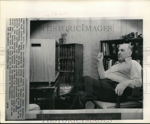 1974 Press Photo State Secretary John Ghezzi relaxes in his New York ...