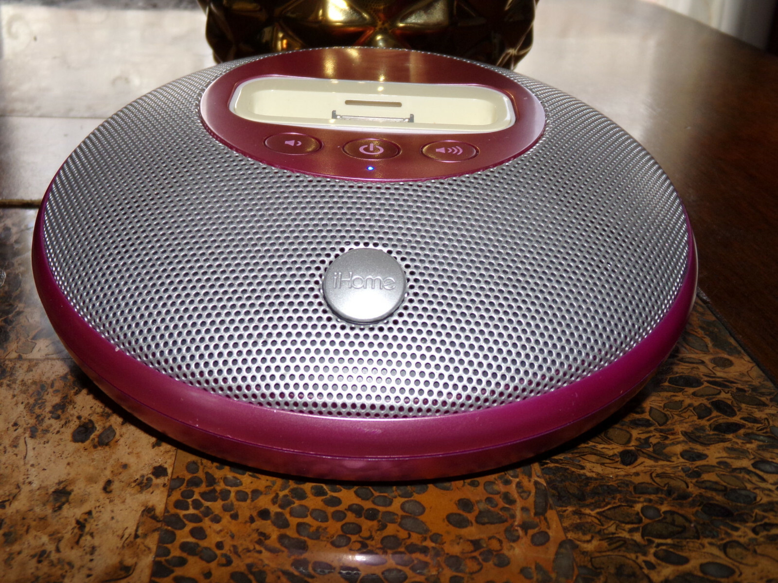 iHome pink speaker with docking for music device | eBay