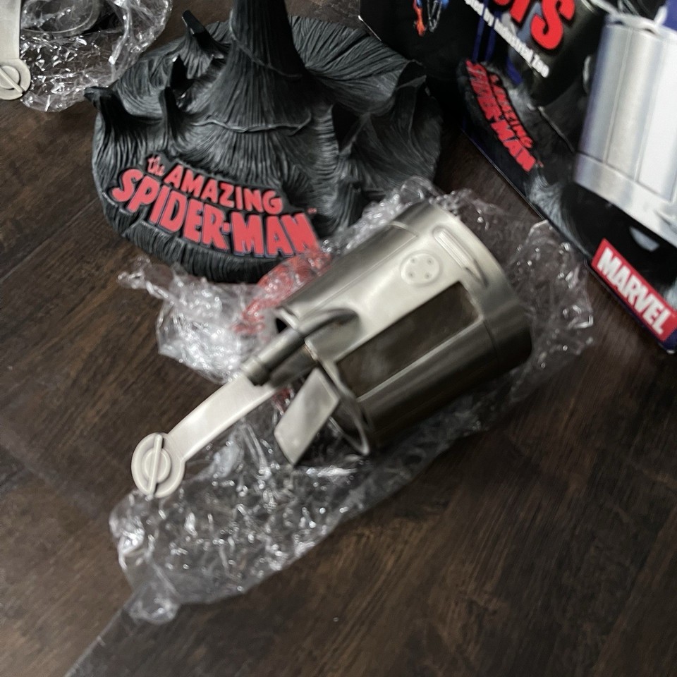 2002 Spider-man Web Shooter Comic Prop Replica Full Size Pewter ...