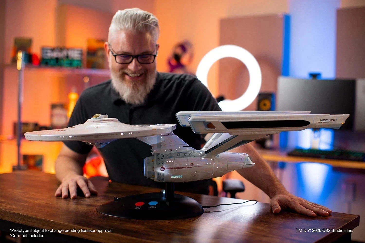 PRE-ORDER Tomy Star Trek TMP USS Enterprise NCC-1701 Refit 1:350 Die ...