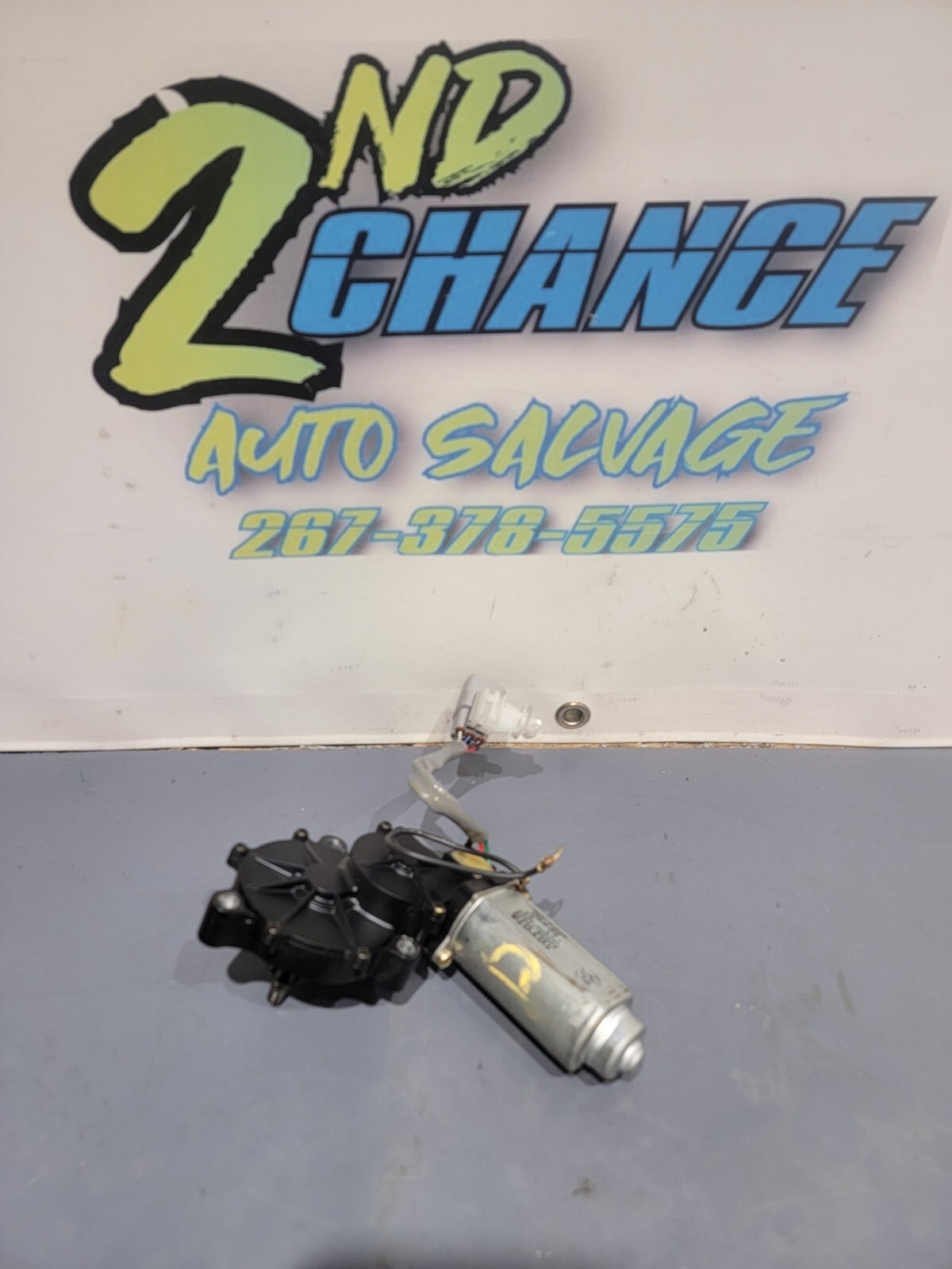 2002-06 LEXUS SC430 CONVERTIBLE LUGGAGE DOOR DRIVE GEAR MOTOR LEFT ...
