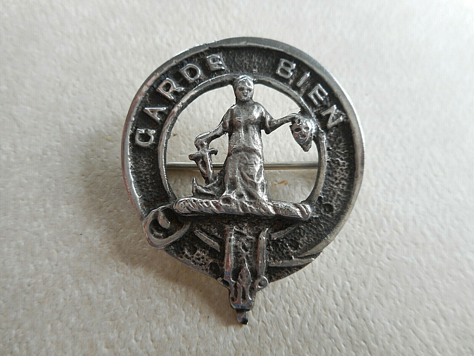 Vintage Sterling Silver Montgomery Clan Crest Garde Bien Motto Brooch ...